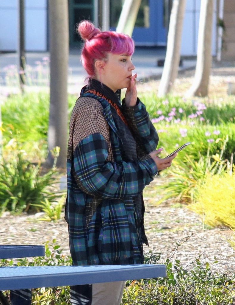 Amanda Bynes Nytt Utseende Amanda Bynes Feiert Comeback: Kunst, Mode