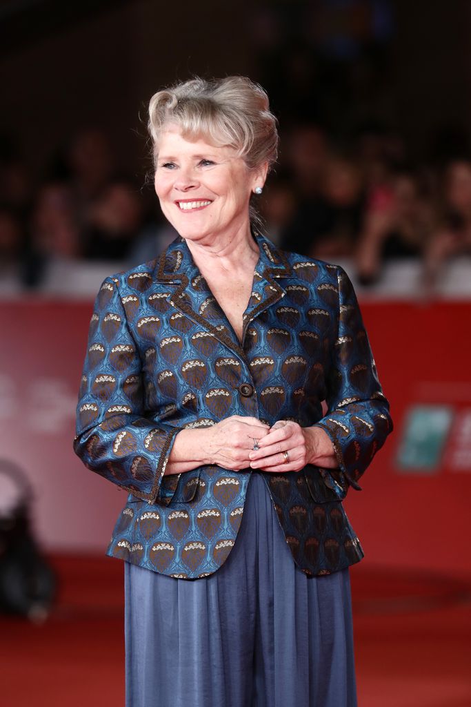 Imelda Staunton Jovem