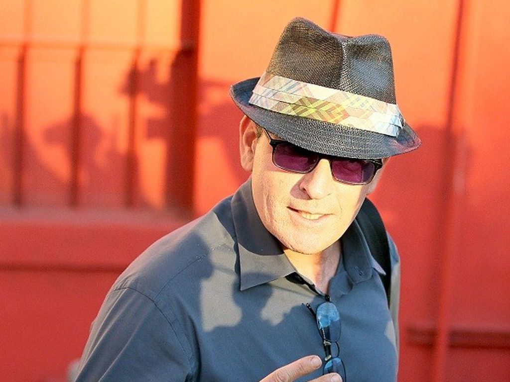 Charlie Sheen hat über 1 Mio. Twitter-Follower | Promiflash.de