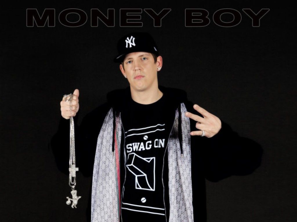 Money Boy rastet vor seinen Fans aus! | Promiflash.de