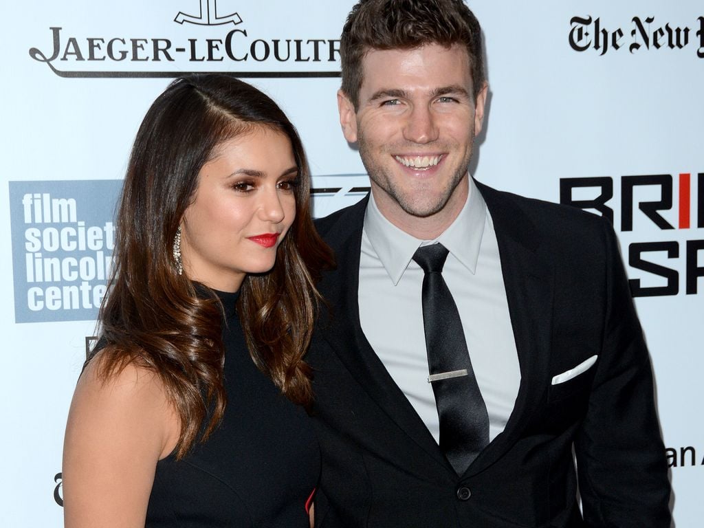 Nina Dobrev zeigt erstmals ihren Austin auf dem Red Carpet | Promiflash.de