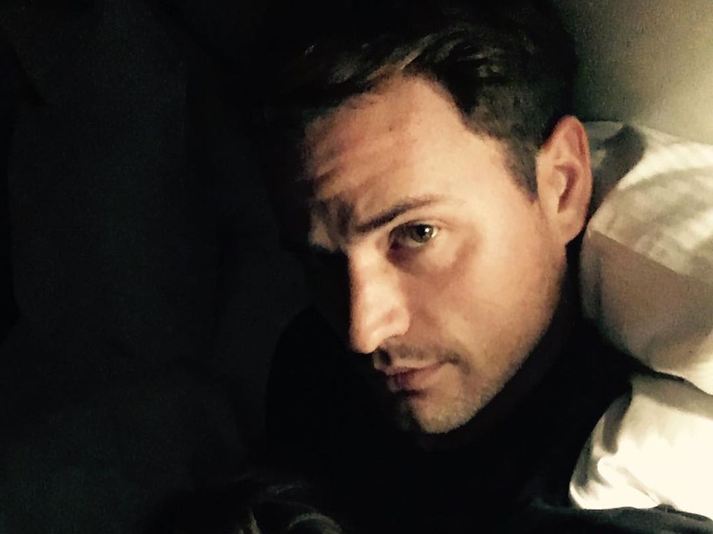 Rührend: Rocco Stark singt Abschieds-Lied für seine tote Oma ...