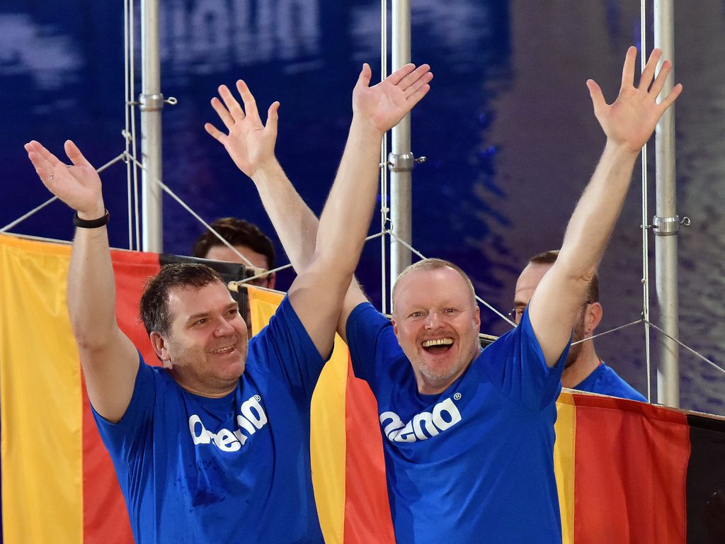 Kommt Stefan Raab zurück? Elton kündigt Sensation an! | Promiflash.de