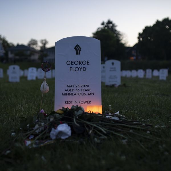 George Floyd | Promiflash