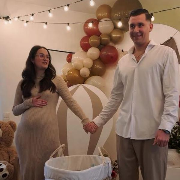 Mone Mahoni | Promiflash