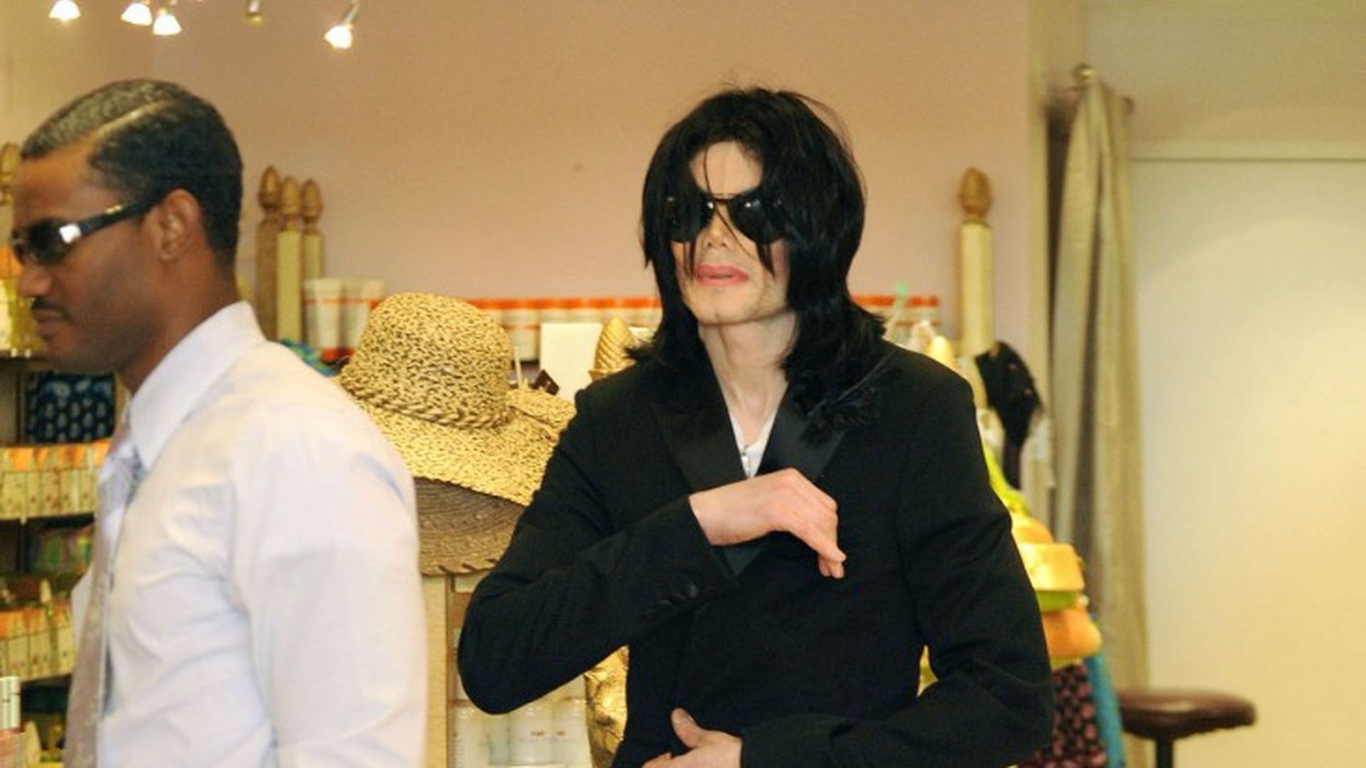 9 Michael Jackson Alben in den US-Top 10 | Promiflash.de