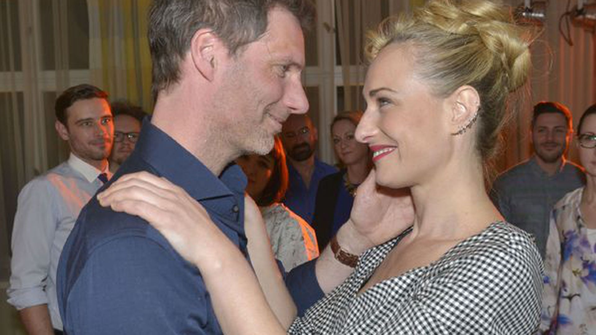 Geschlecht & Name bekannt: So wird GZSZ-Marens Baby heißen!