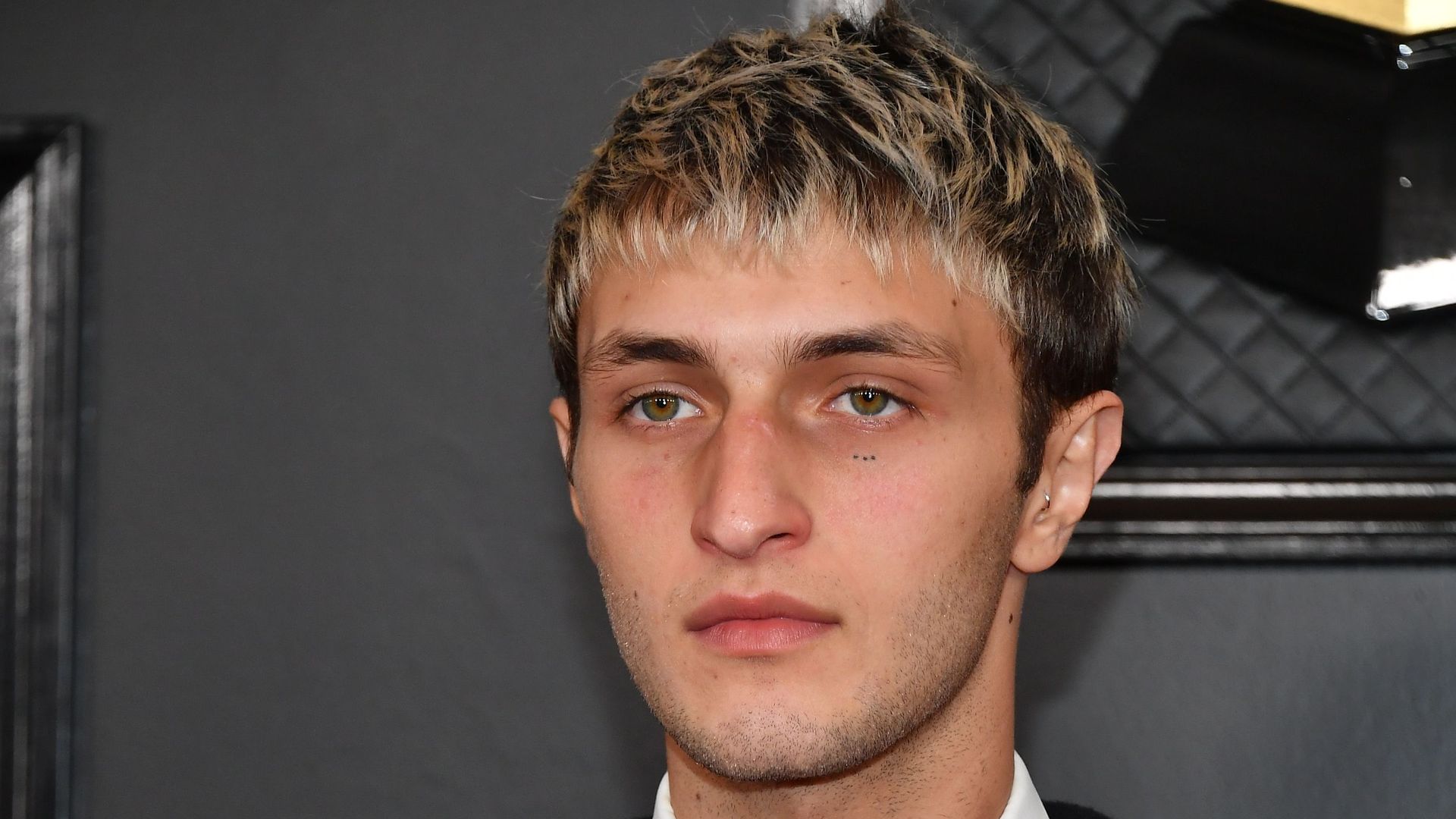 Nach irritierenden Zeilen: Anwar Hadid rudert jetzt zurück!