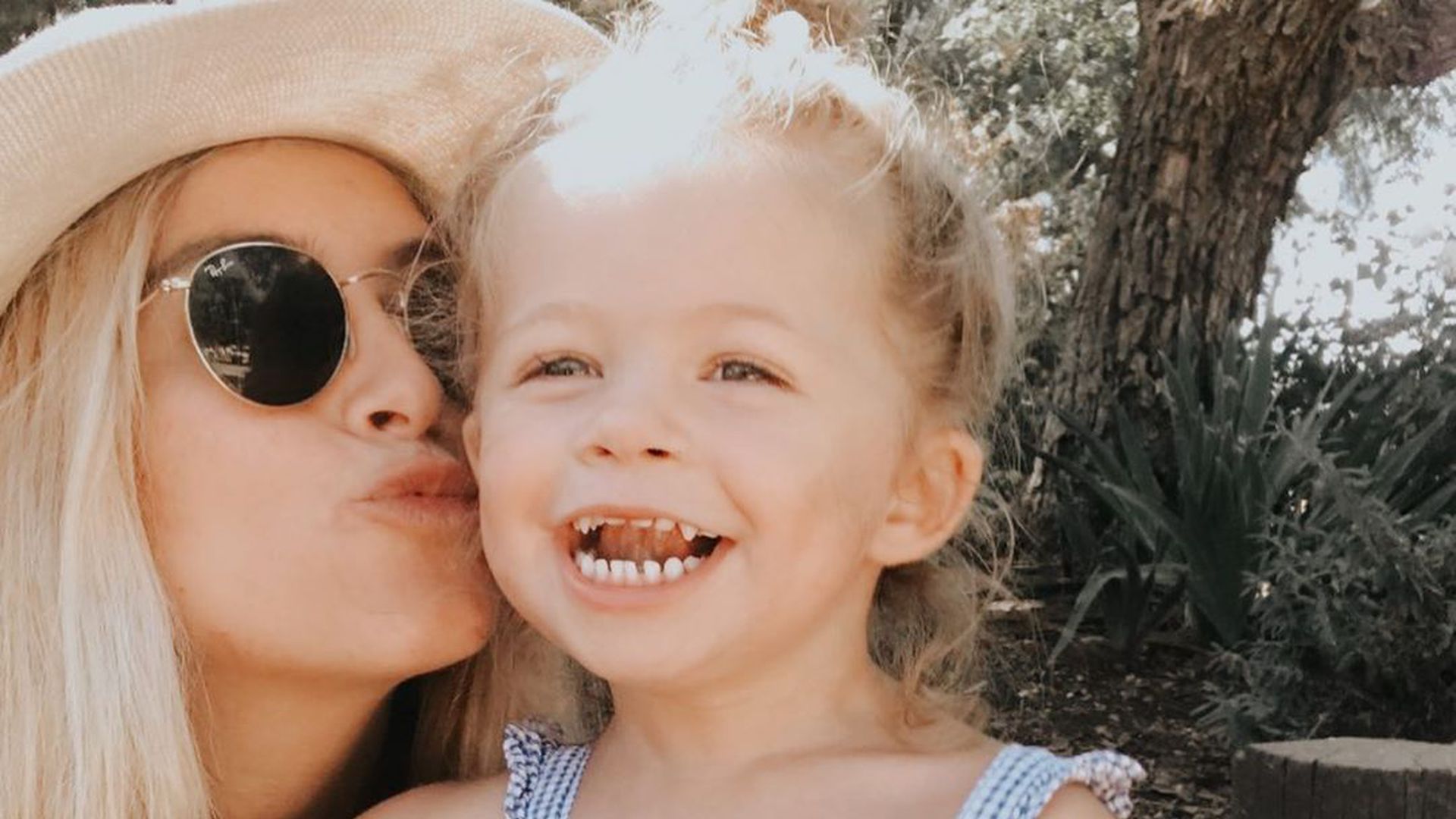 Nach Hirntumor-Tod: Ashley Stocks Tochter (3) wurde beerdigt