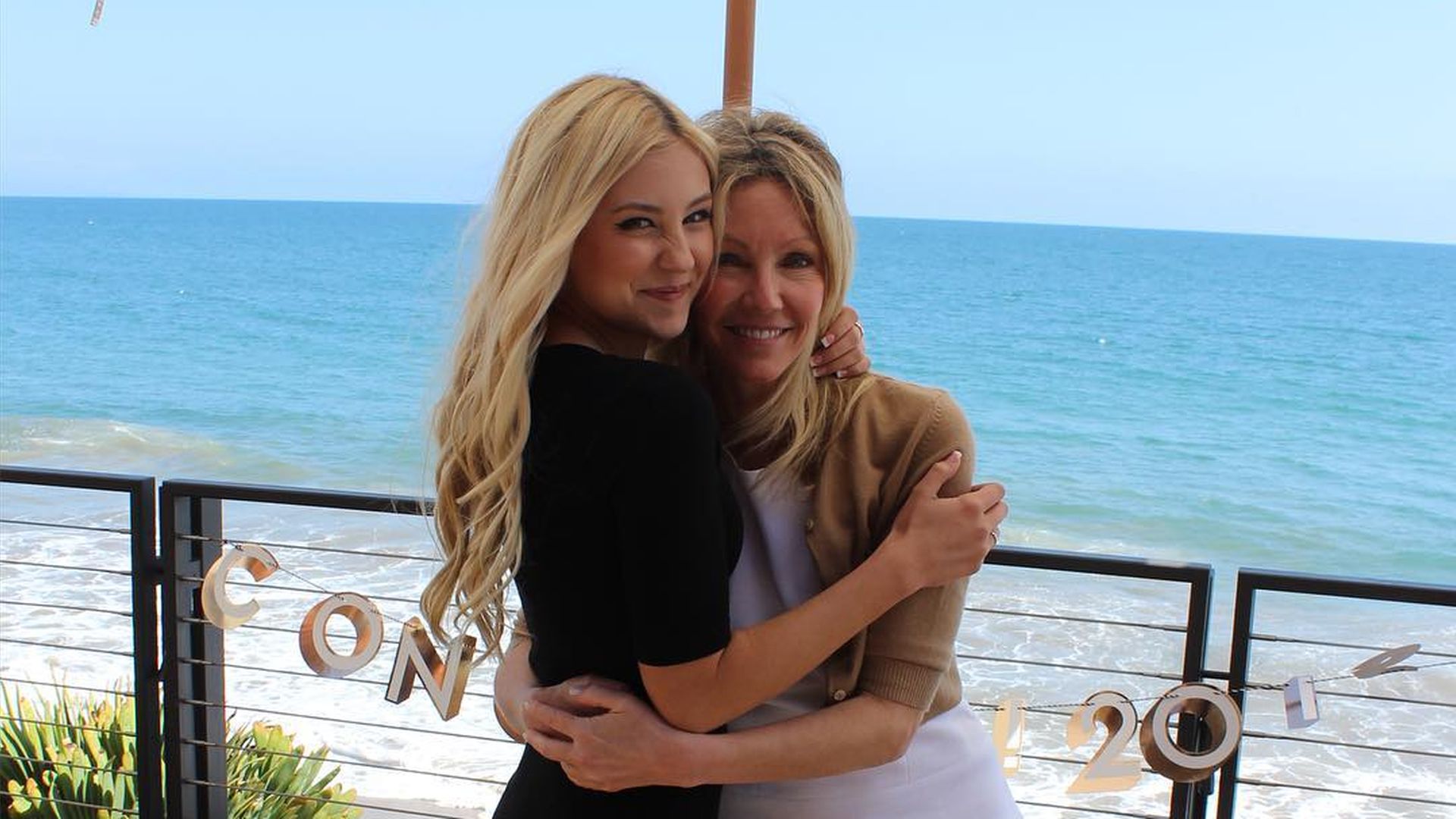 Tochter Ava wird 25 Jahre alt: Heather Locklear ist stolz!