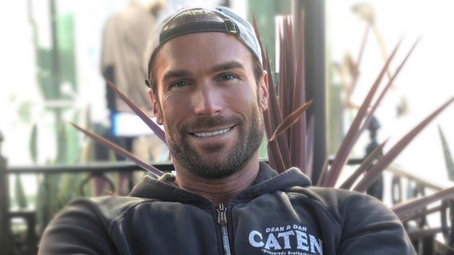 Kein TV mehr? Bastian Yotta will bald wieder Papa werden! | Promiflash.de