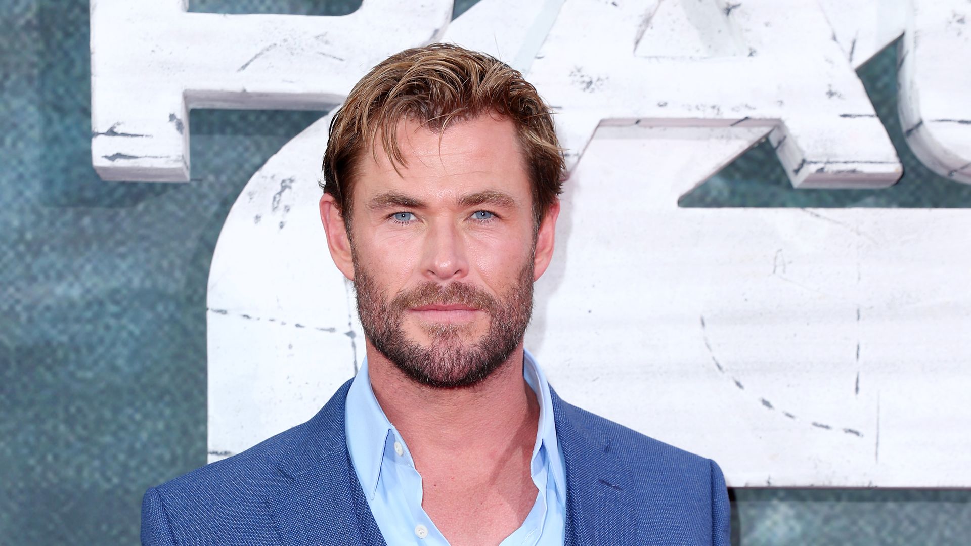 Chris Hemsworth Muskeltap Thor Star Chris Hemsworth Shows Off His