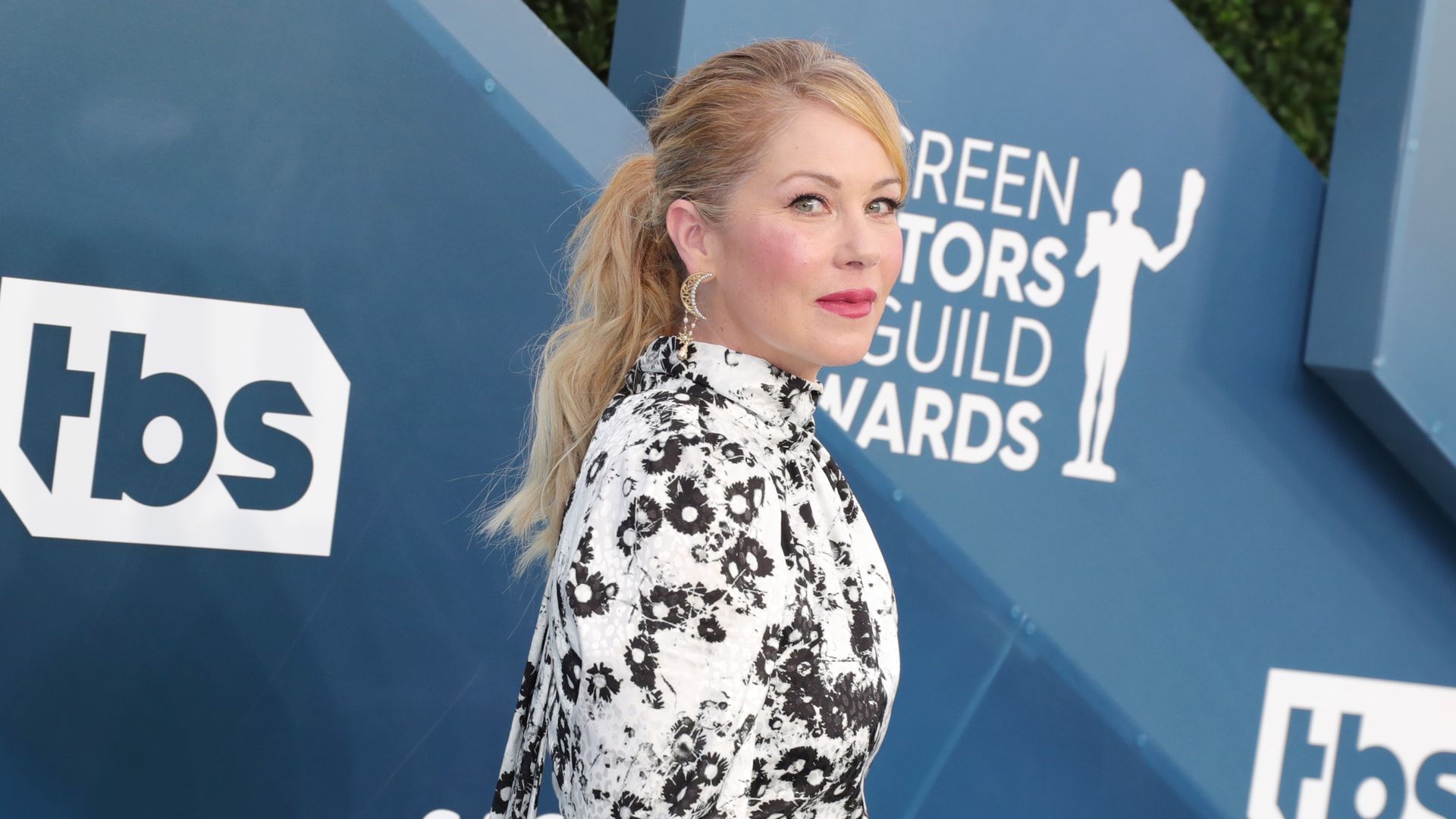Wird sich Christina Applegate nach MS-Diagnose zurückziehen?