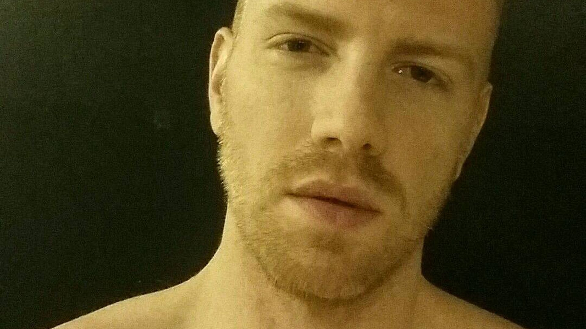 Mutiges Coming-out: Dieser "Walking Dead"-Star ist schwul! | Promiflash.de