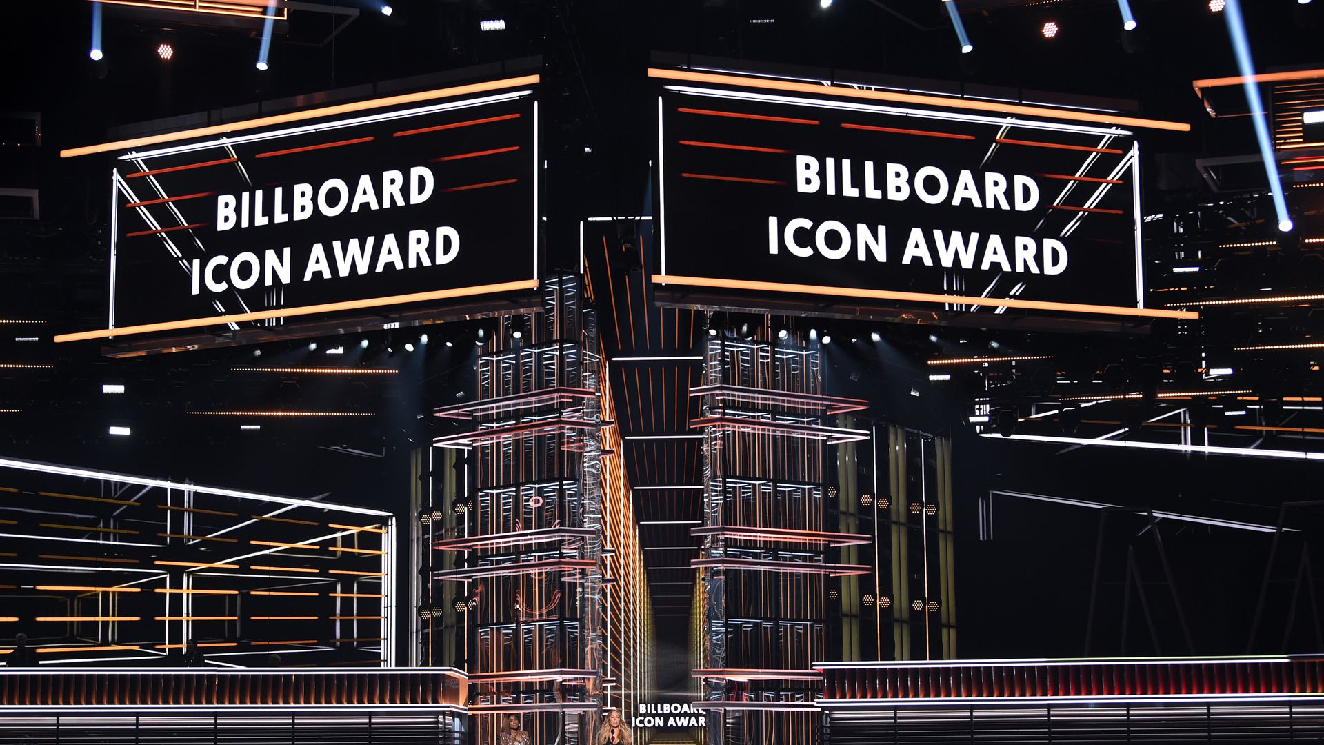 Billboard Music Awards | Promiflash