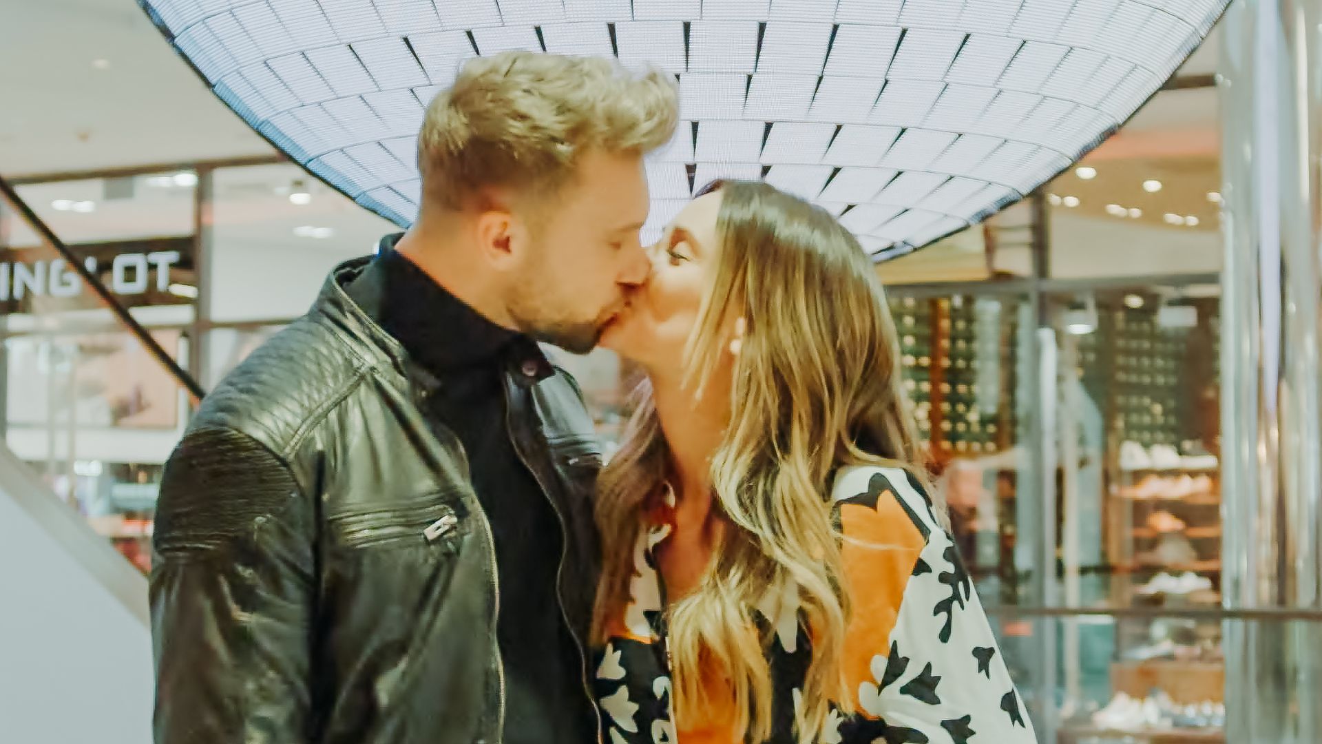 Bachelor Dominik lernt jetzt endlich Annas Familie kennen