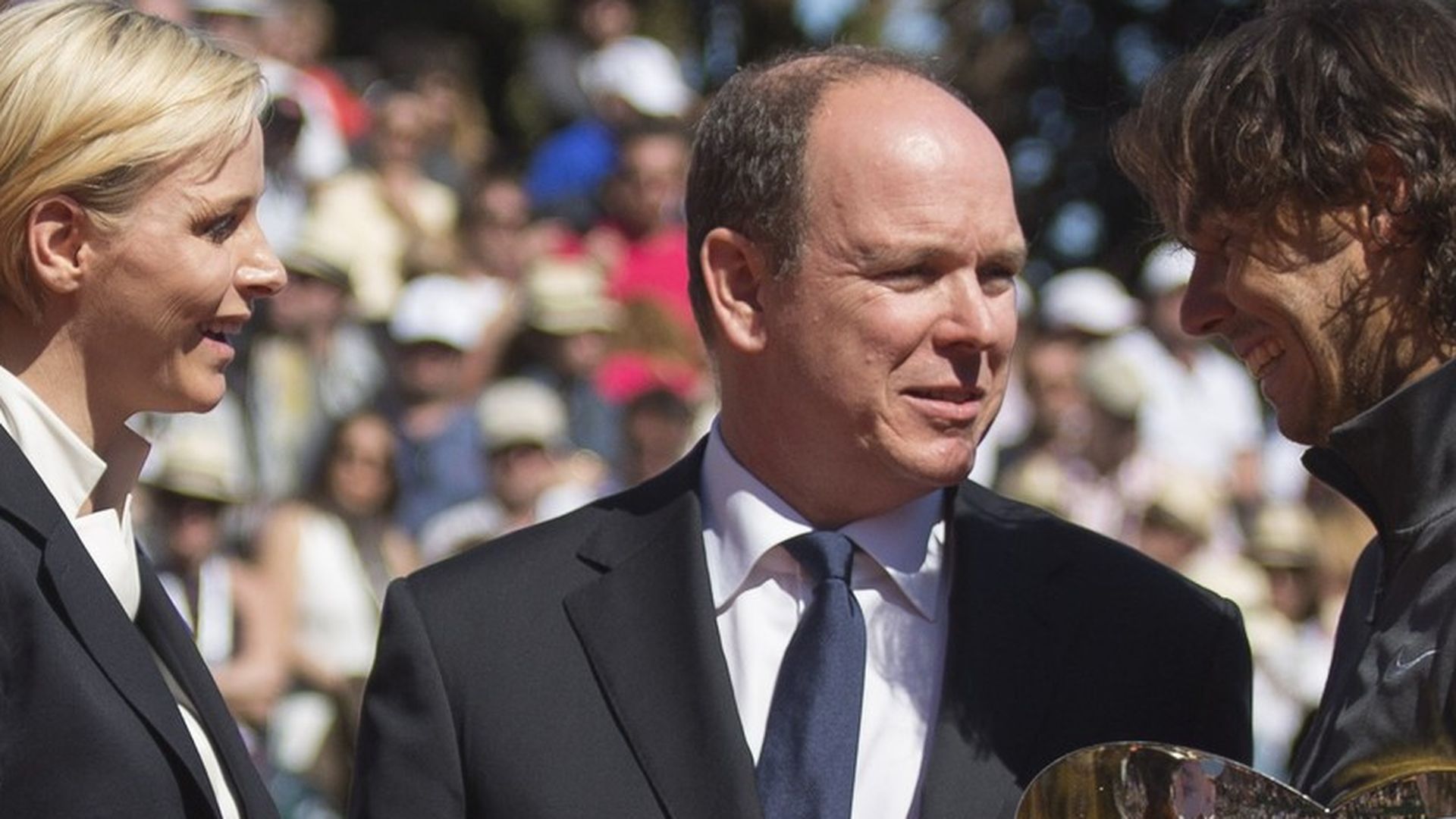 Fürstin Charlène zeigt ihr Mini-Baby-Bäuchlein!