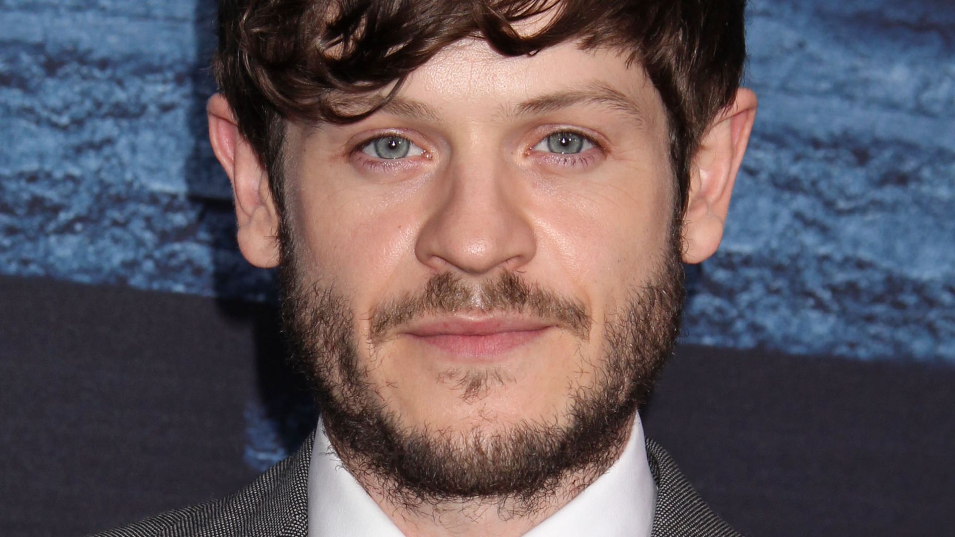 "Bolton-Baby ist da!": GoT-Iwan Rheon ist Papa geworden | Promiflash.de