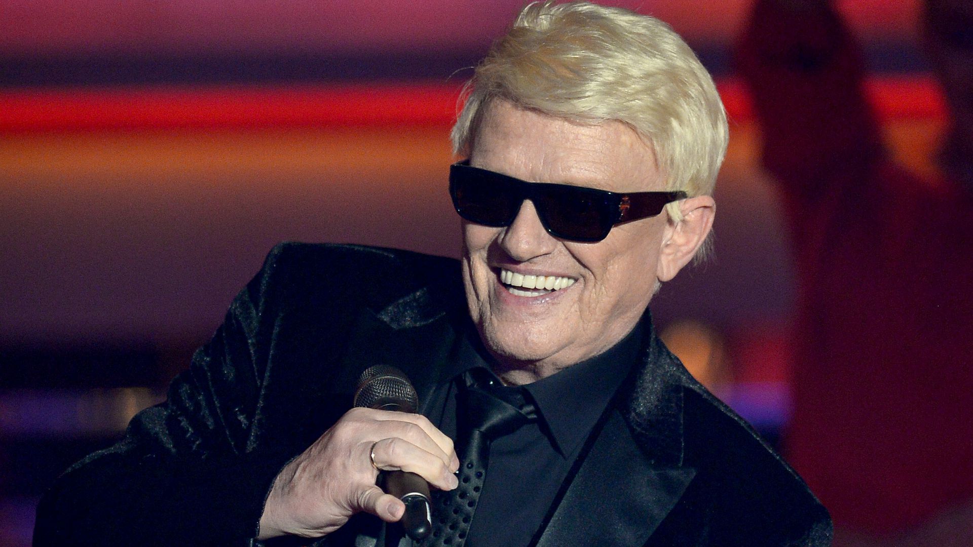 Freund rettete ihn: Heino als Kind mit Messer attackiert | Promiflash.de