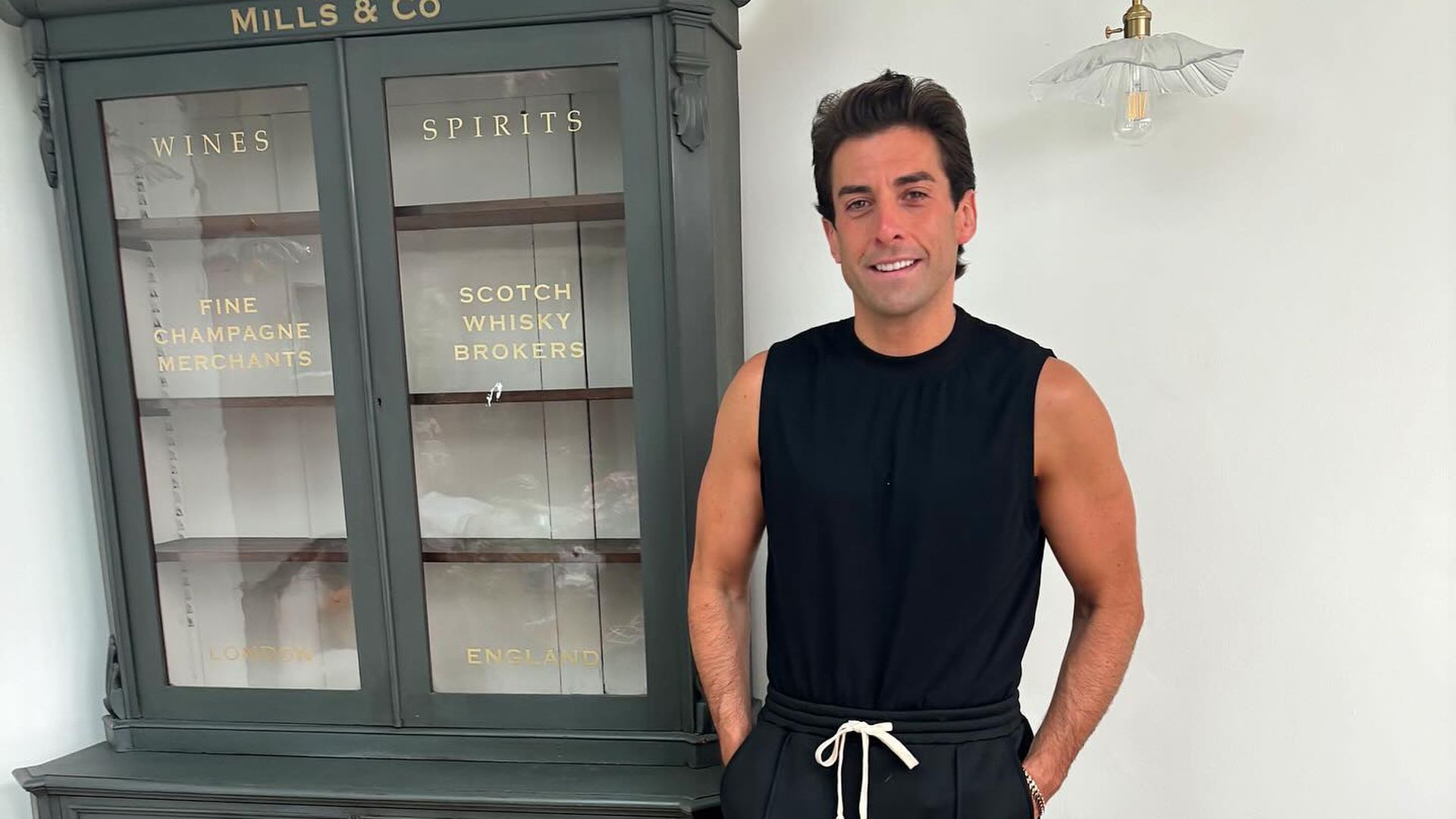 88 Kilo abgenommen: Hier zeigt James Argent seine Muskeln
