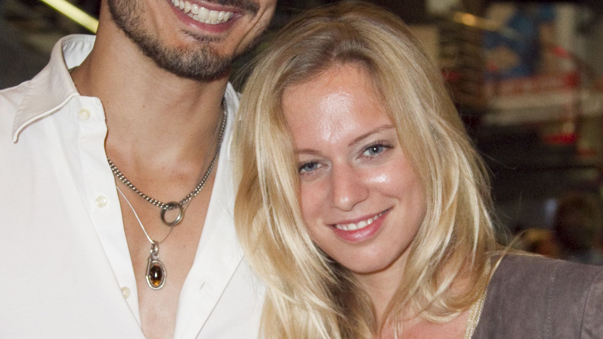 AWZ: Juliette Menke und Salvatore sind ein Paar! | Promiflash.de