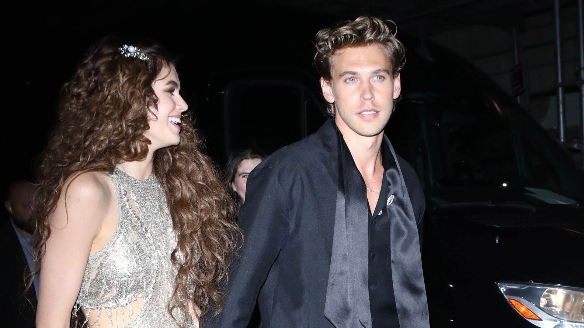 Knutscher von Kaia Gerber für Austin Butlers Golden Globe!