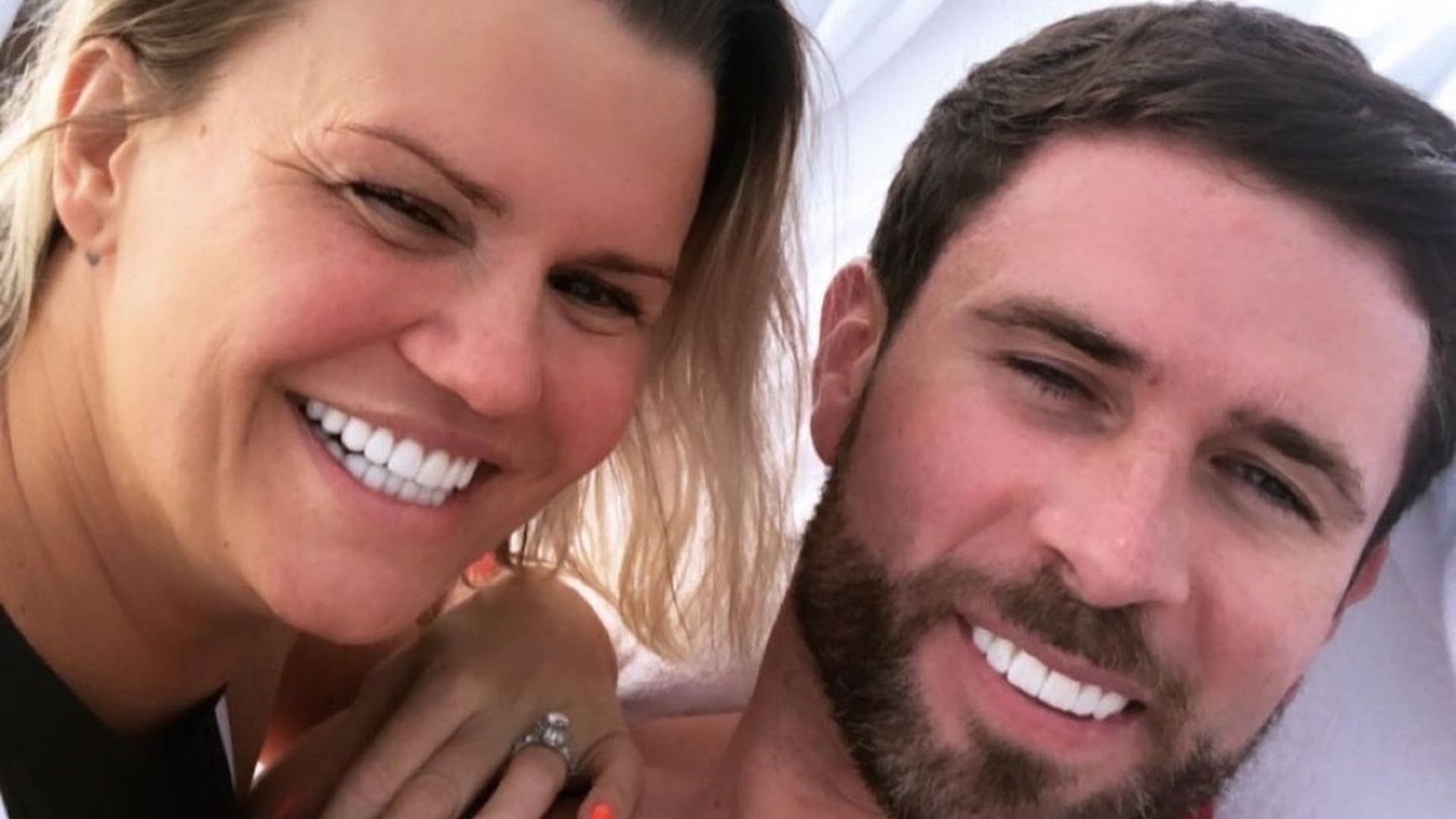 Verdächtiger Ring: Hat Kerry Katona heimlich geheiratet?