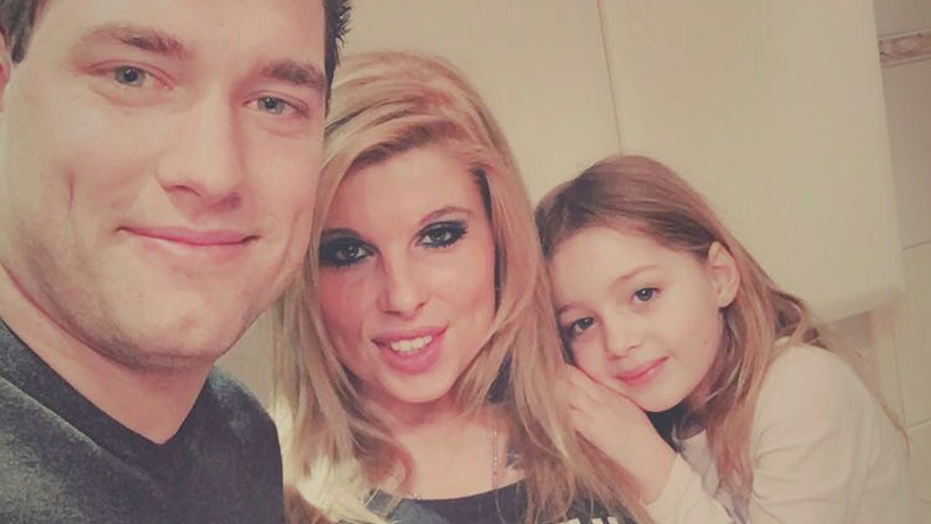 BB-Shavin: Sharons Tochter nennt Kevin schon "Papa" | Promiflash.de