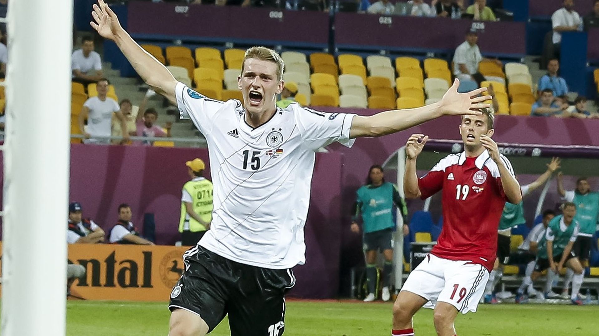 EM-Sieg dank Lars Bender: So tickt unser Tor-Held!