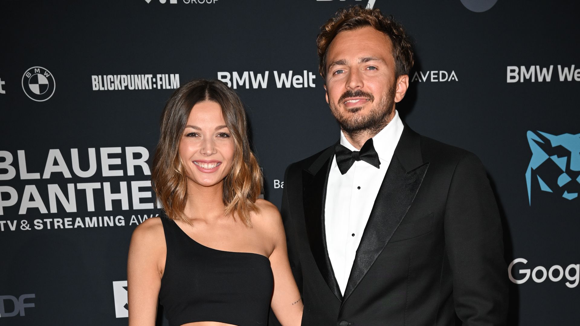 Erstes Baby: "Traumschiff"-Star Lena Meckel ist schwanger!