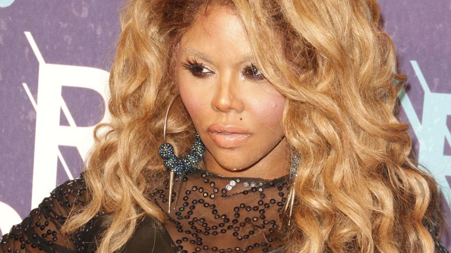 Lil Kim: Ex-Manager verklagt sie auf $15 Millionen | Promiflash.de