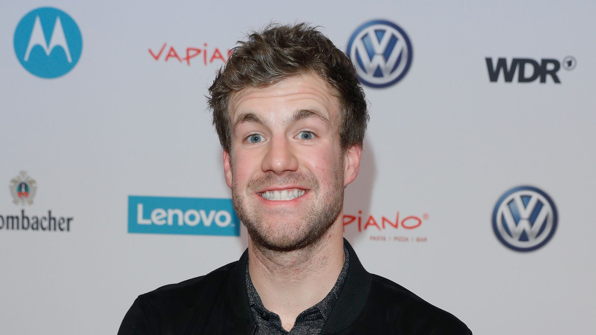 Mit Tour: Luke Mockridge kehrt 2022 auf Bühnen zurück