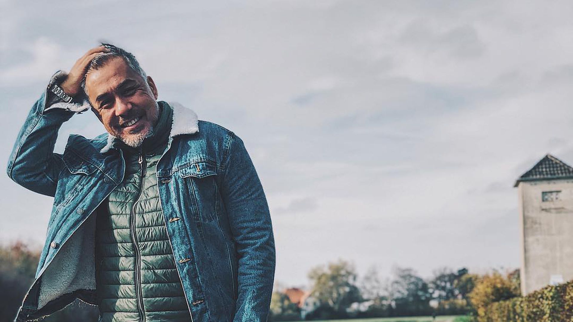 Warum zieht sich Mike Leon Grosch auf Social Media zurück? | Promiflash.de