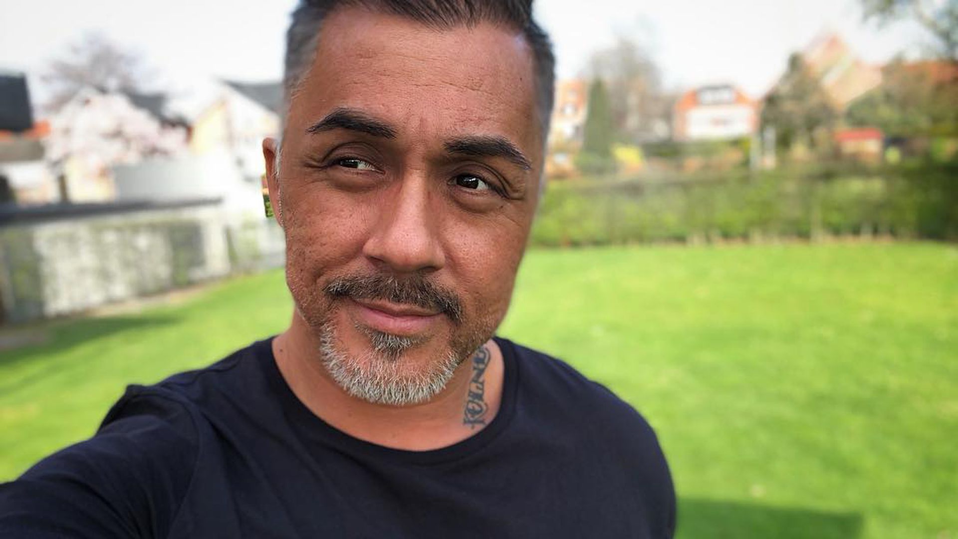 Nach Liebes-Aus: Mike Leon Grosch sucht eine neue Bleibe! | Promiflash.de