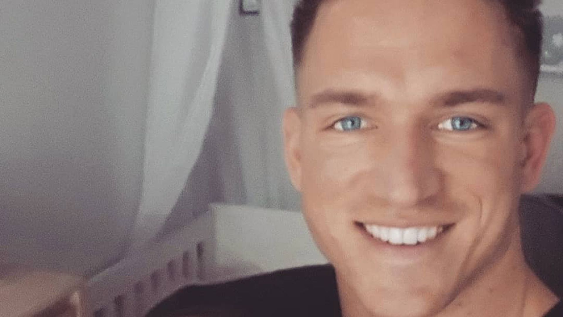 BTN-Star Patrick Fabian: Baby Lilly hat "wundes Popöchen"