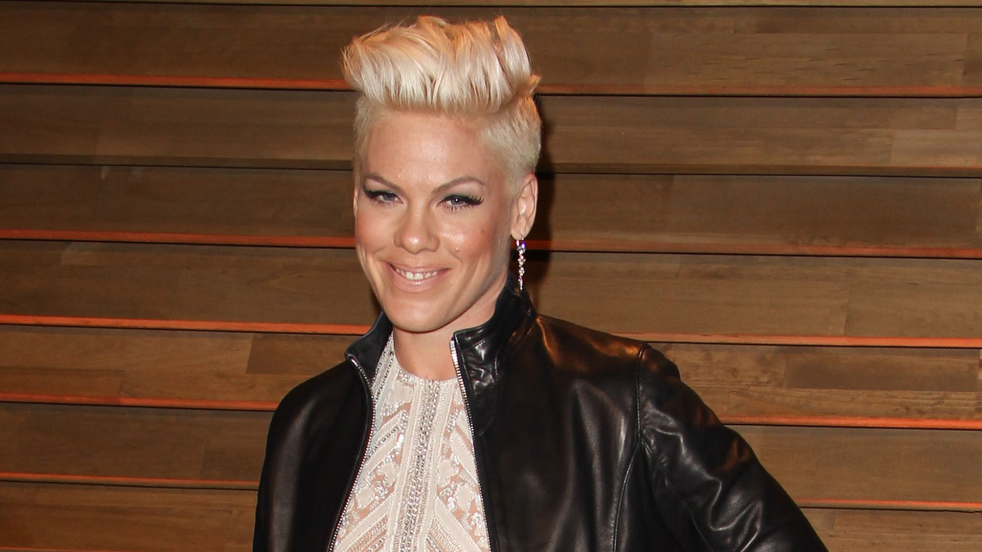 Riesen Alben-Deal: Label glaubt an Pinks Erfolg | Promiflash.de