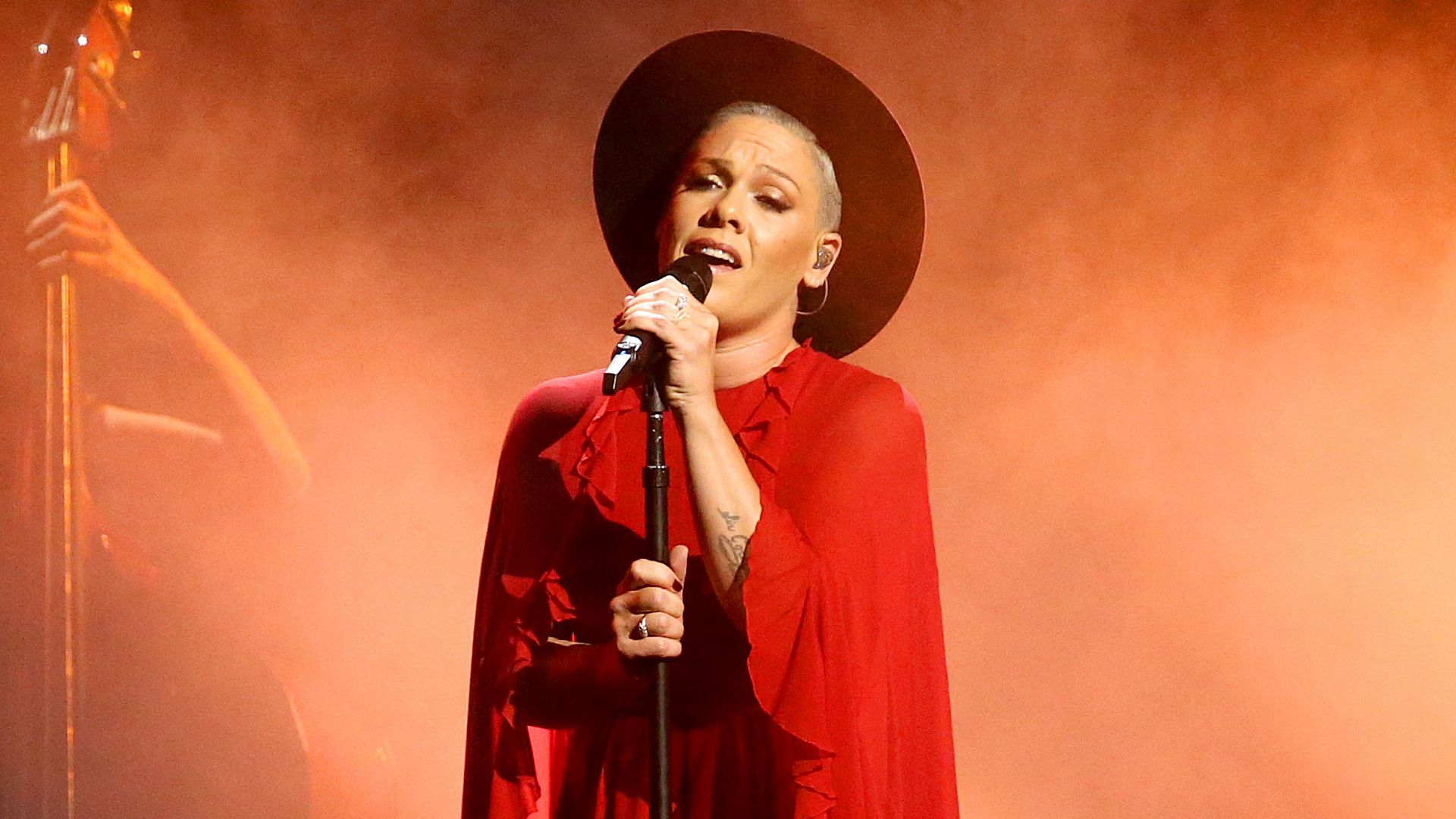 Pink und Co.: Diese Stars performen bei den Brit Awards