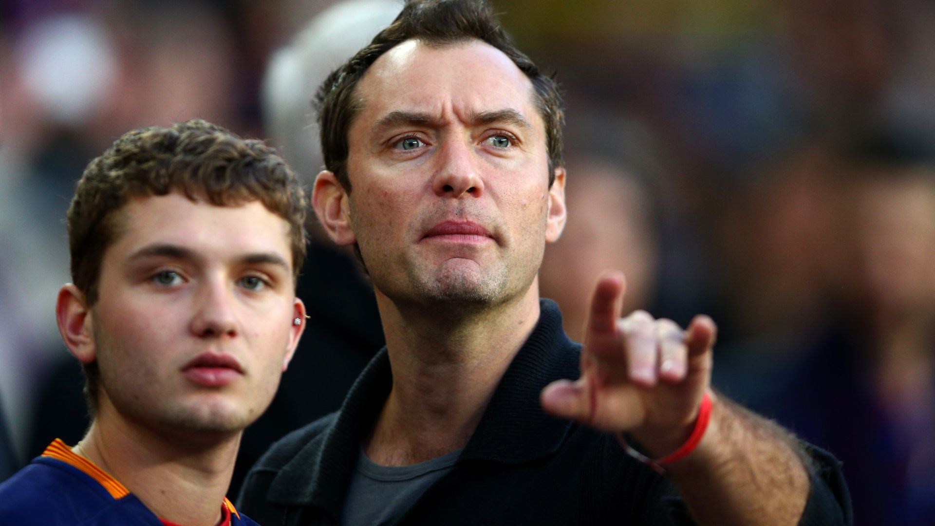 Am Hogwarts-Day: Eddie Redmayne & Jude Law überraschen Fans