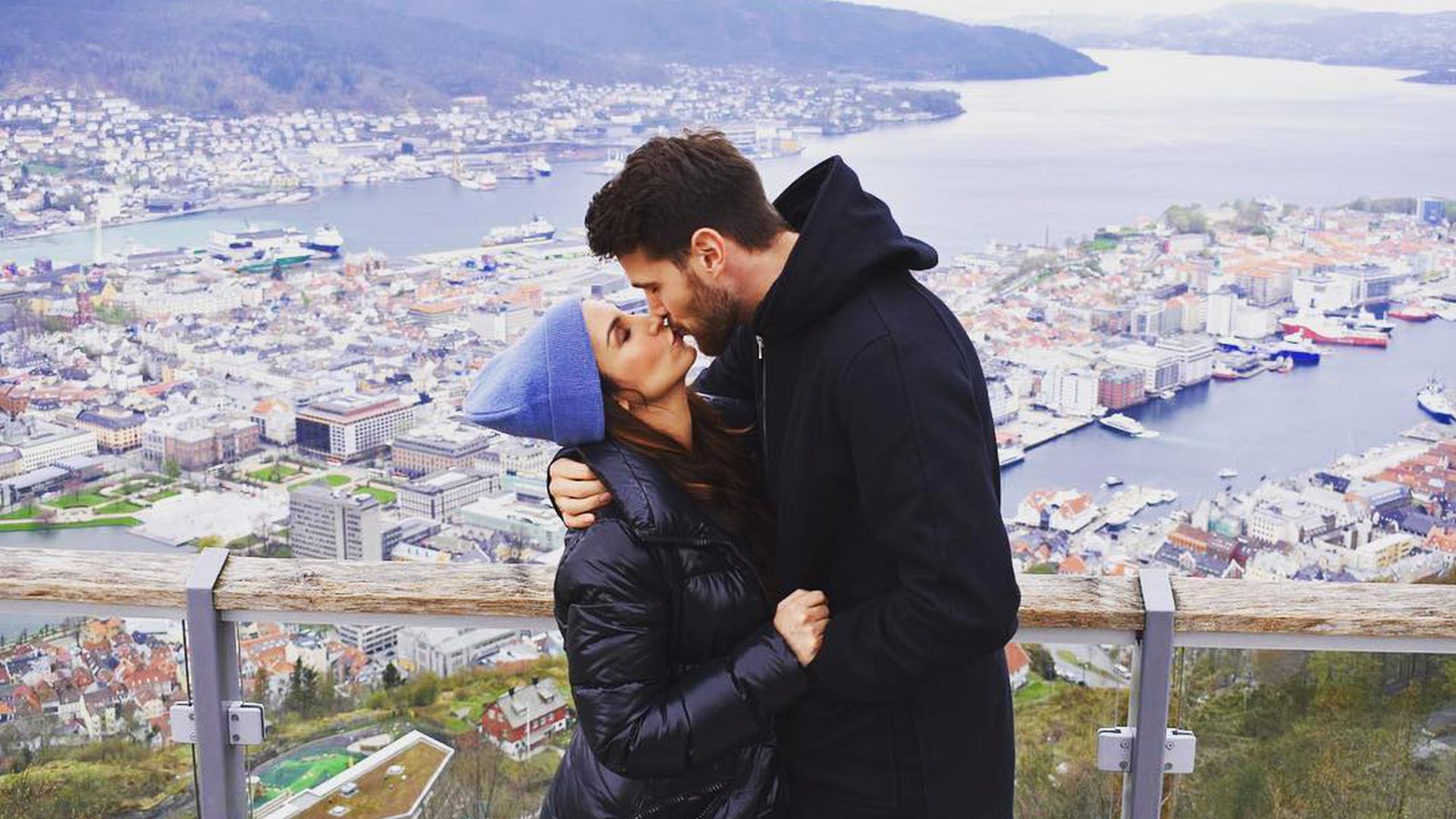 Megaselten: Hier knutscht Sila Sahin ihren Samuel Radlinger | Promiflash.de