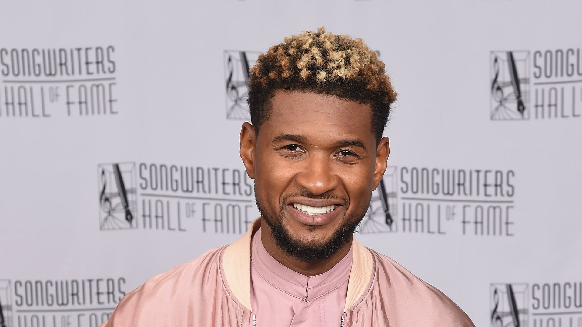 Ushers Herpes-Prozess: Zieht Laura Helm ihre Klage zurück? | Promiflash.de