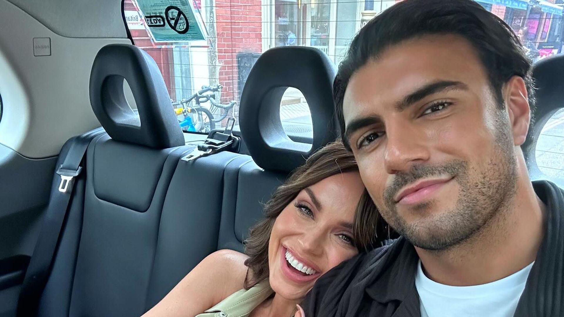 Victoria Pattison trug bei ihrer Hochzeit vier Brautkleider