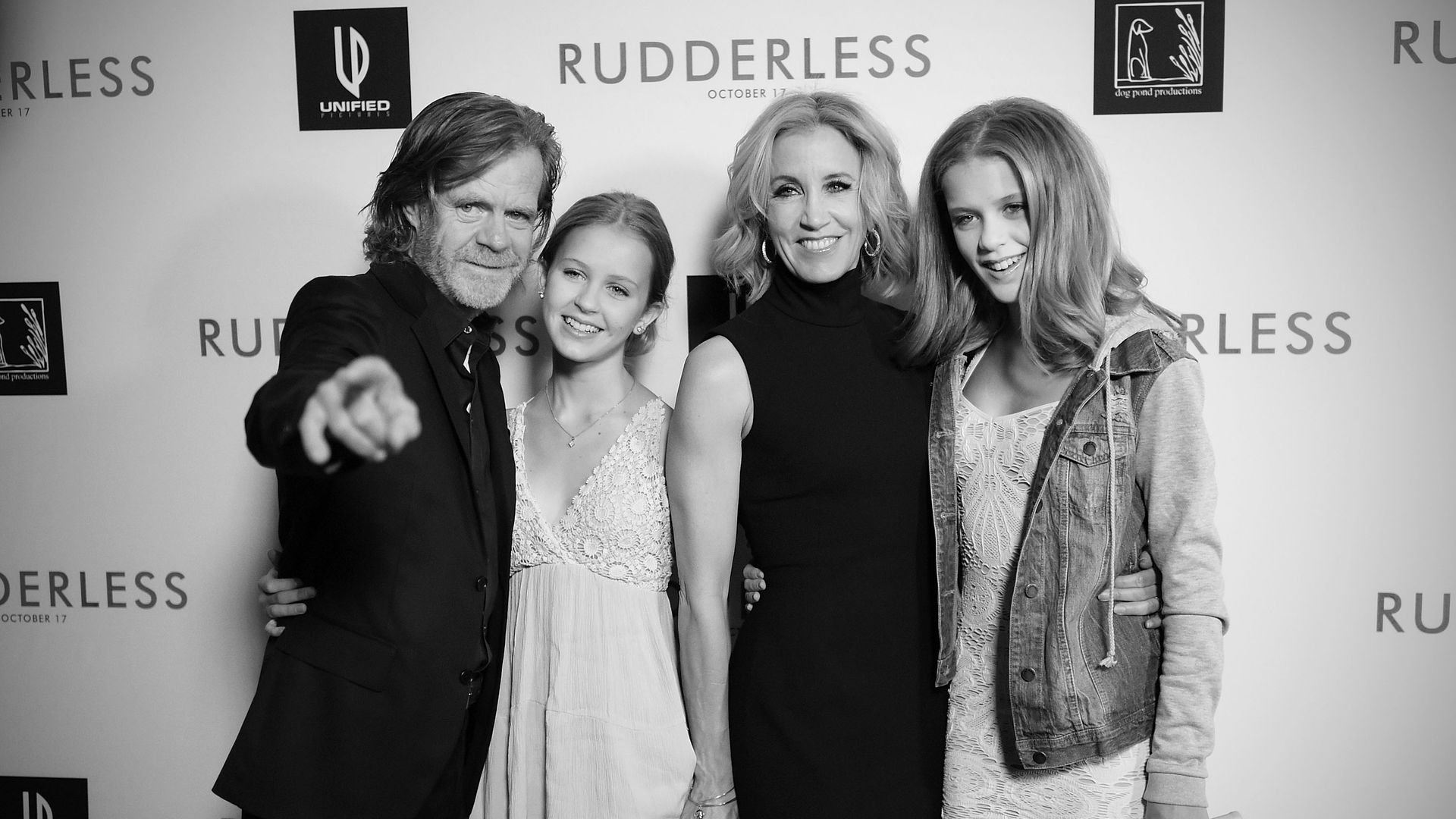 Felicity Huffman & ihr Mann wegen Treppe verklagt! | Promiflash.de