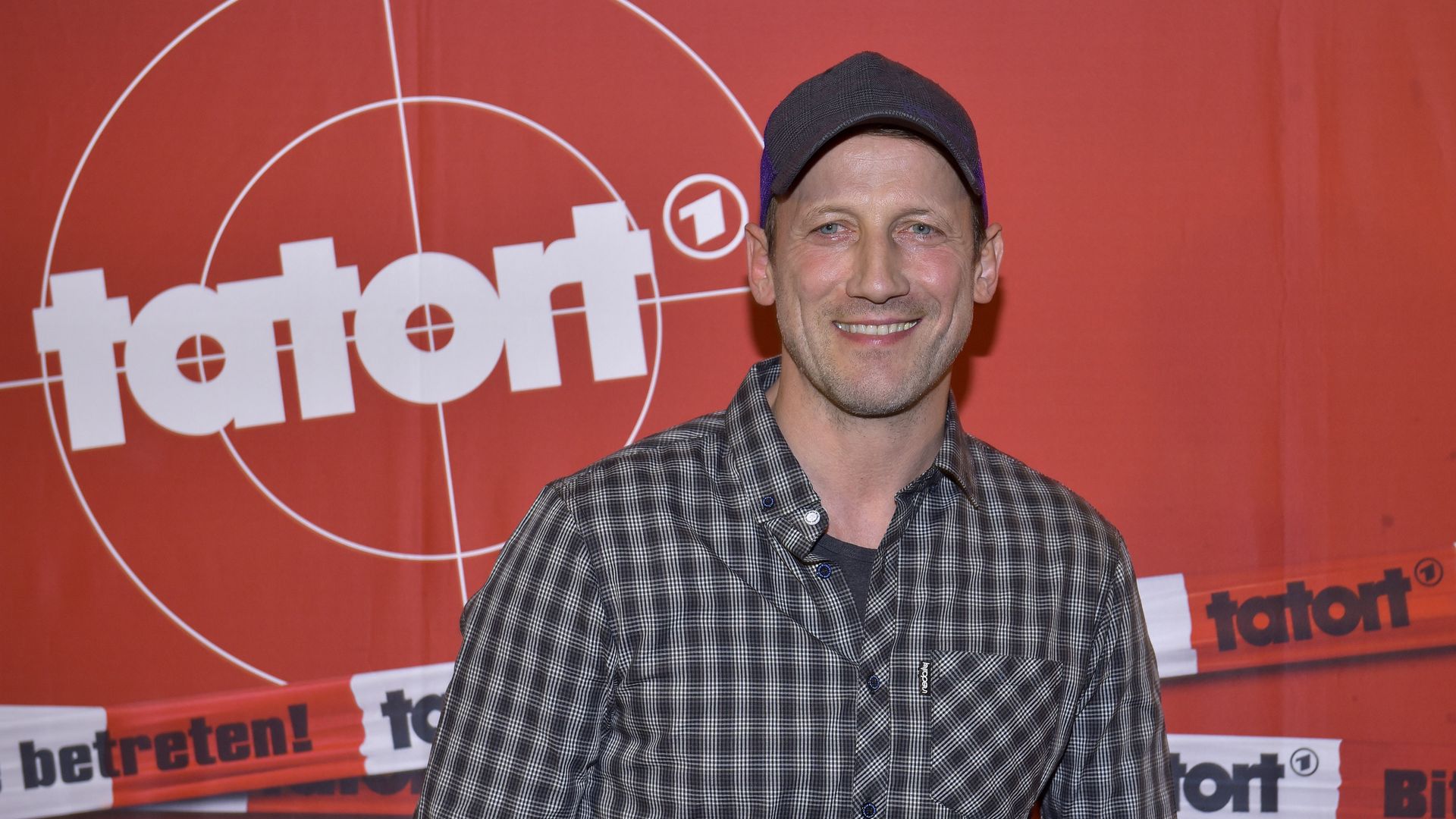 Beauty für echte Kerle: "Tatort"-Star glänzt als Model