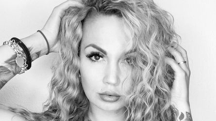 Erste Details: Neu-Mama Angie Teubner über Leben mit Baby