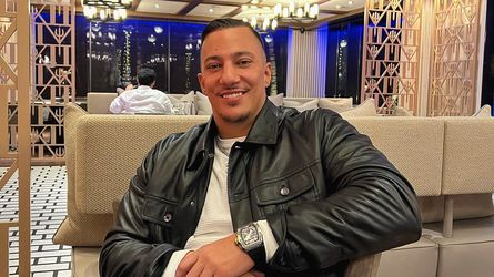 Rapper Farid Bang wäre beinahe an einem Stück Steak erstickt