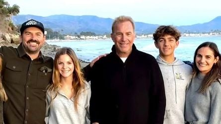 Kevin Costner verwöhnt seinen Hund Bobby mehr als ein Baby