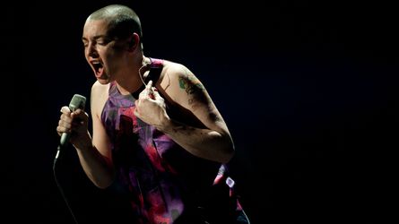 Mit 67: Annie Lennox ließ sich ihr erstes Tattoo stechen