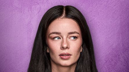 Model Zoe Saip postet intime Fotos mit ihrem Mystery Man