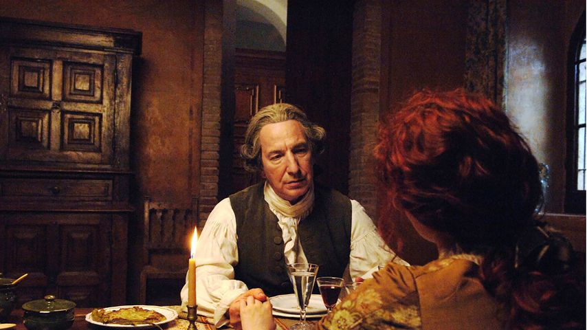 Moderne Mord-Story: "Das Parfum" kommt als deutsche Serie | Promiflash.de