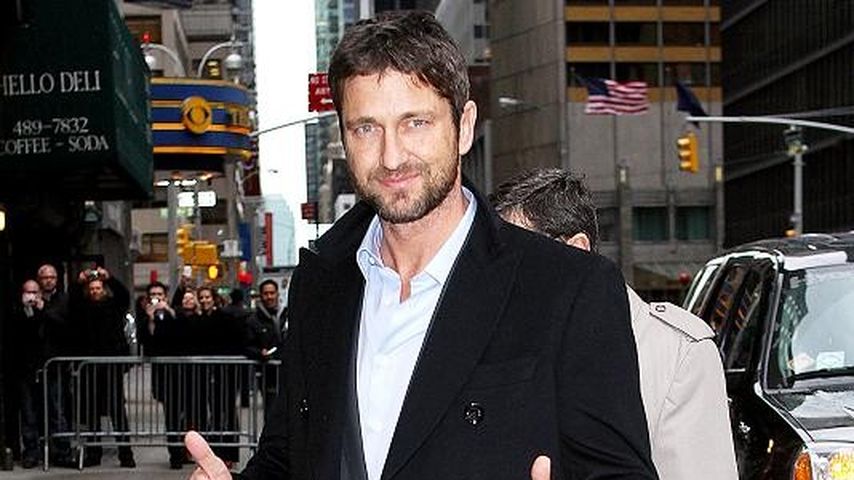 Gerard Butler bald Herr der Lüfte | Promiflash.de